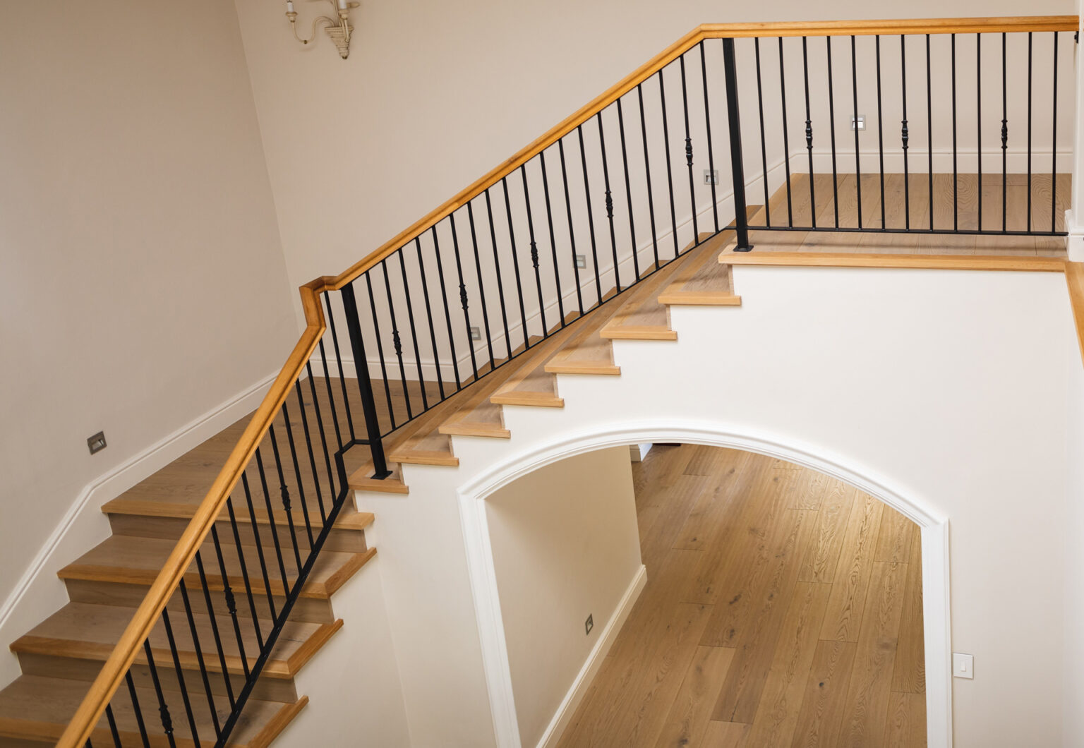 Stalen Trappijlen - Dé specialist in stalen trapspijlen op maat